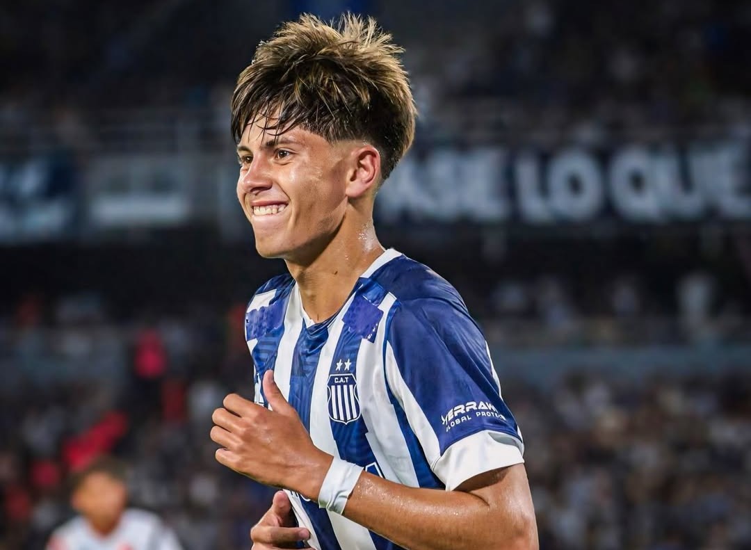 Con solo 17 años, Giovanni Baroni fue titular en Talleres y dejó una ...